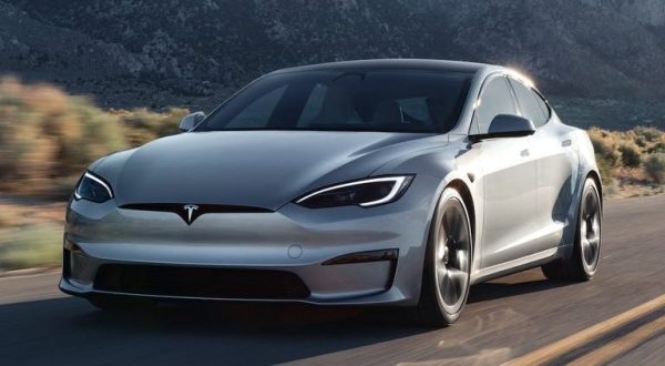 Choosing the Right Tesla Tires for Optimal Drive | Coming Soon in UAE